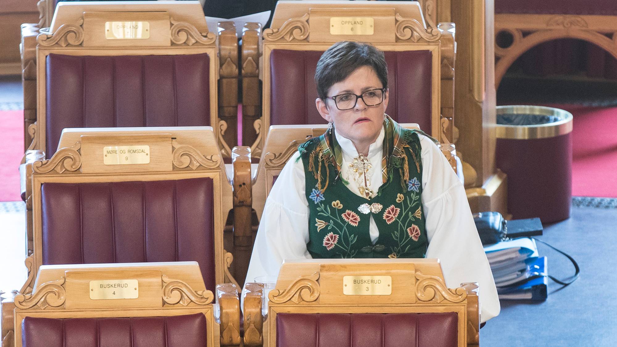 Tidligere fiskeriminister fant naken og ukjent mann i senga – NRK Nordland