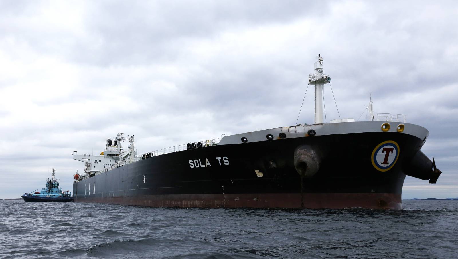 Fregatt kolliderte med tankskip: – Disse fem tingene gikk galt – NRK ...