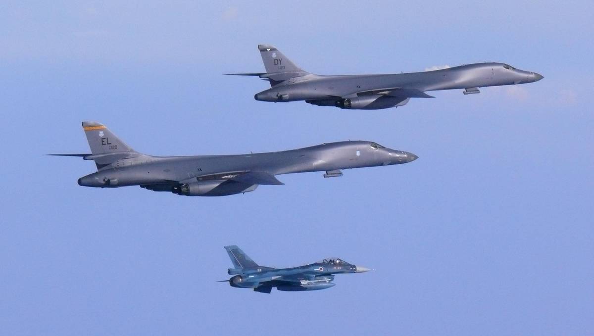 Amerikanske bombefly fløy over farvannet øst for Nord-Korea – NRK Urix ...