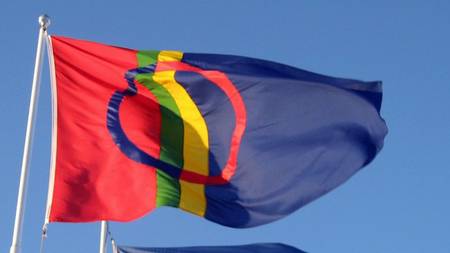 Sameflagget 37 år – NRK Sápmi - samiske nyheter, kultur og underholdning