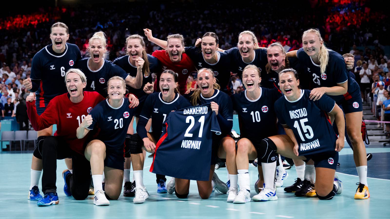 OL I PARIS 2024: Stine Bredal Oftedal fikk drømmeavskjed: Norsk OL-gull etter maktdemonstrasjon ...