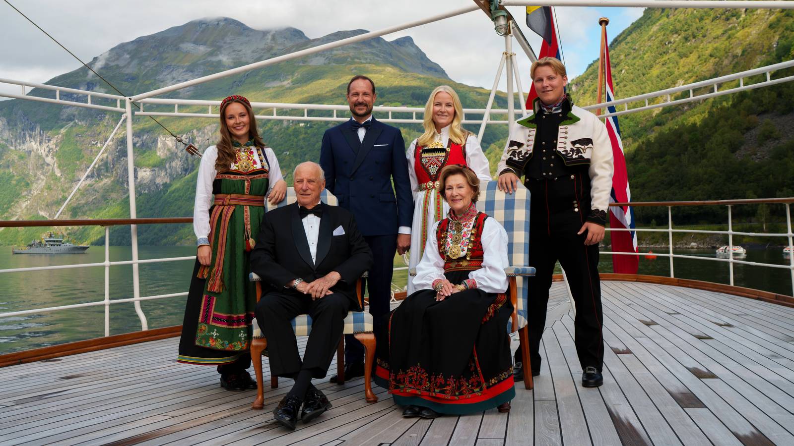 Sju av ti mener prinsesse Märtha Louise må miste prinsessetittelen ...