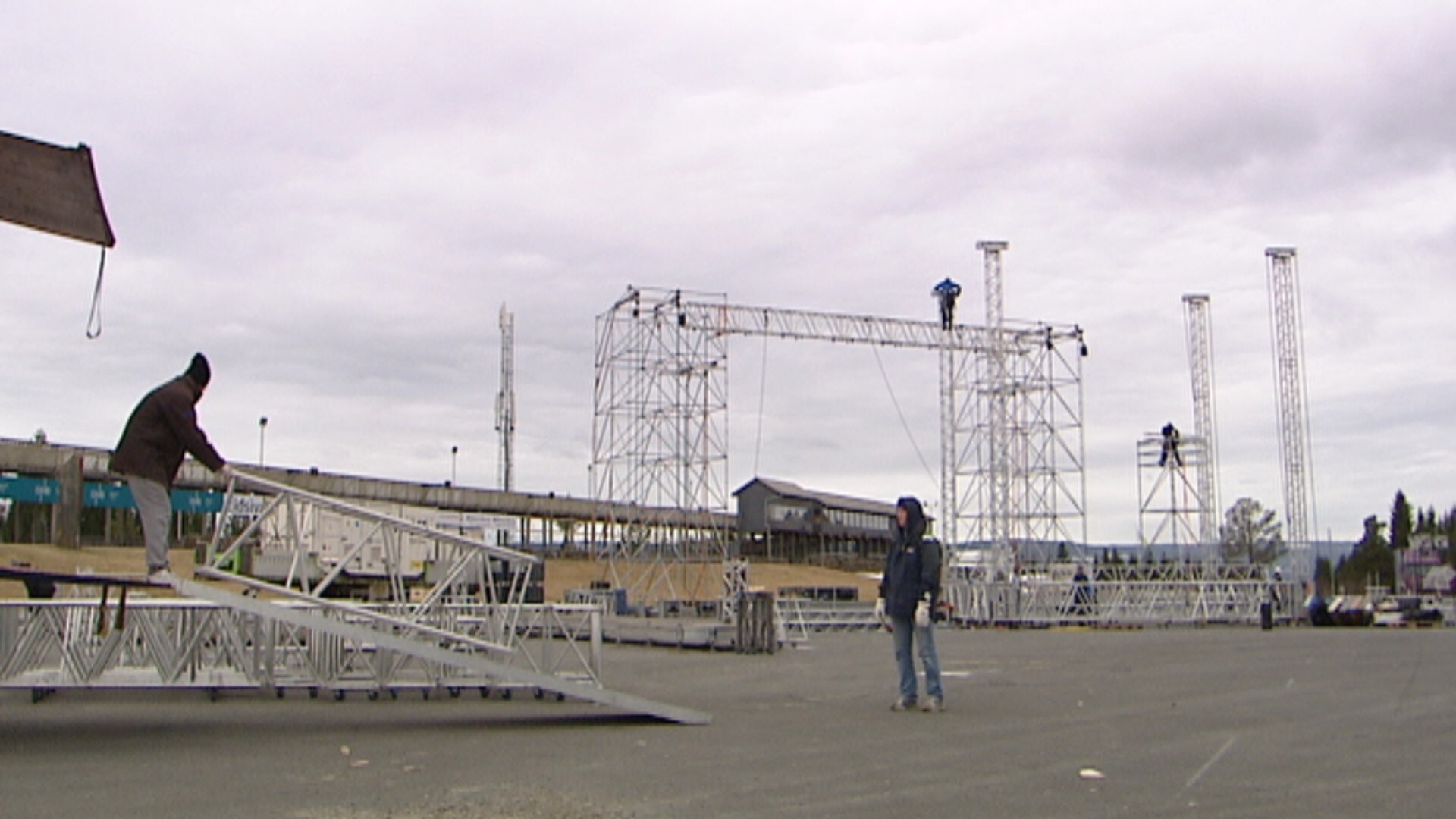 Russefest med 8000 russ på Lillehammer – NRK