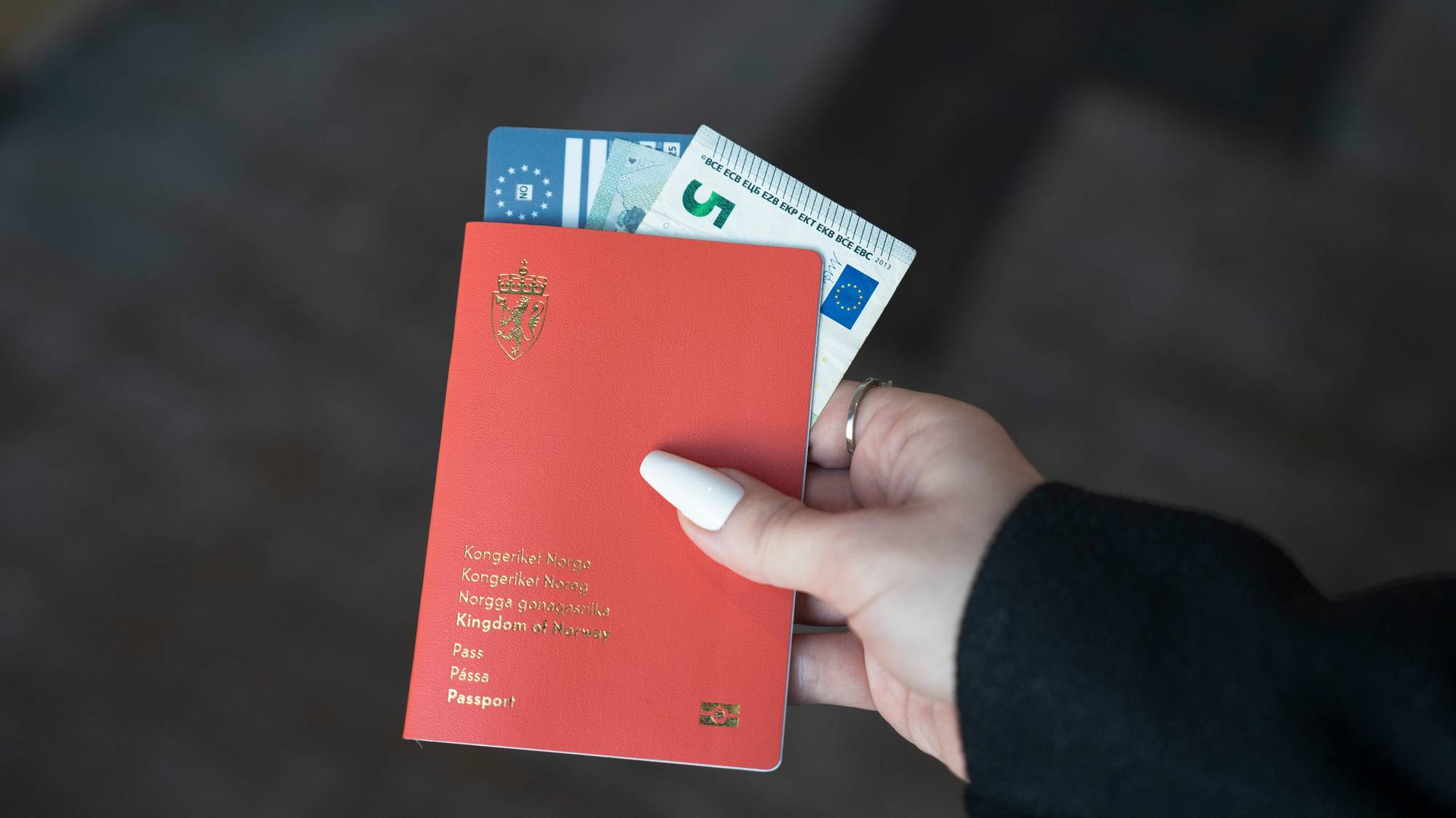 Norsk pass og ID-kort – Siste nytt – NRK