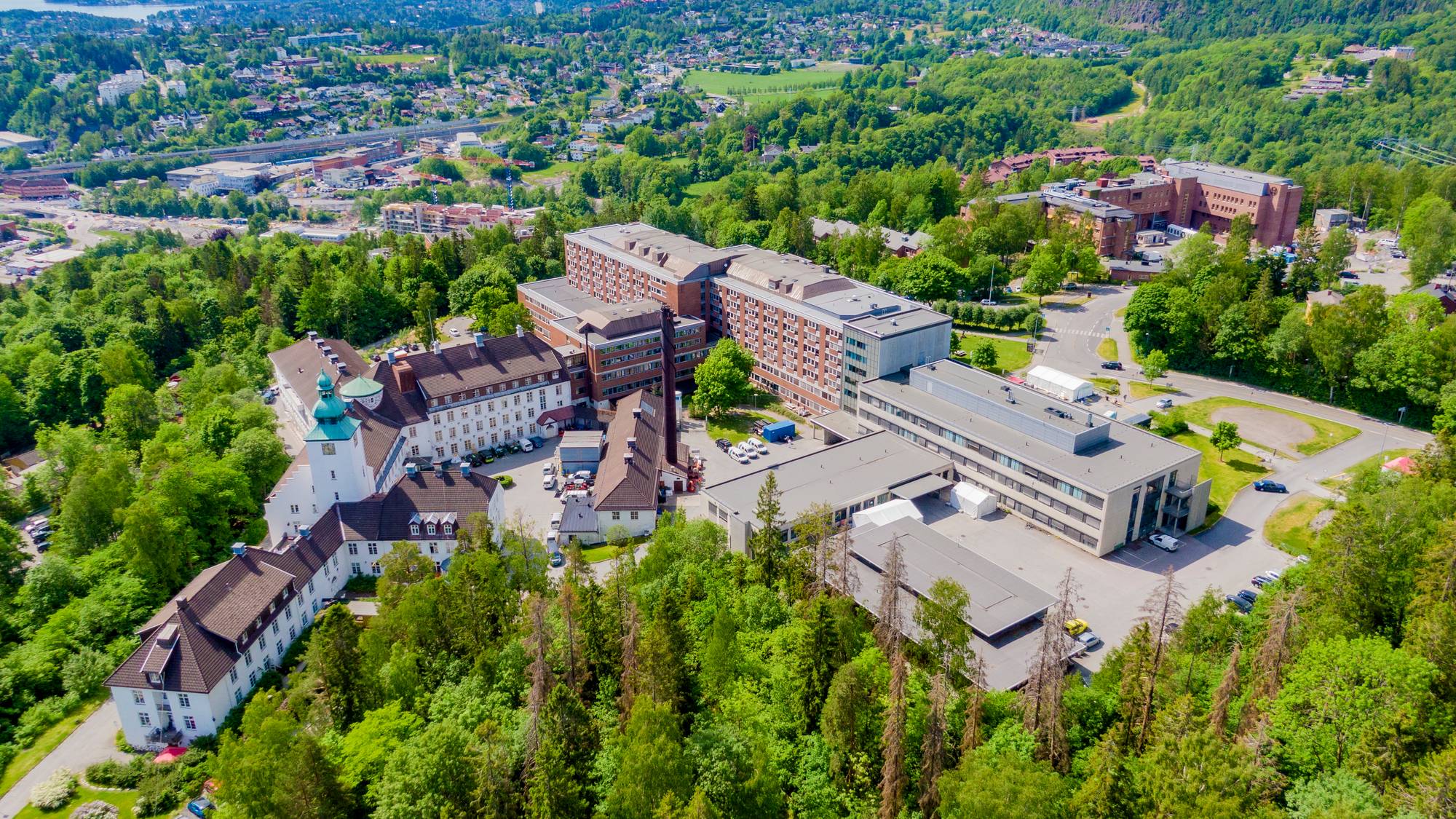 Bærum sykehus er først i Norge med å ta i bruk kunstig intelligens til ...