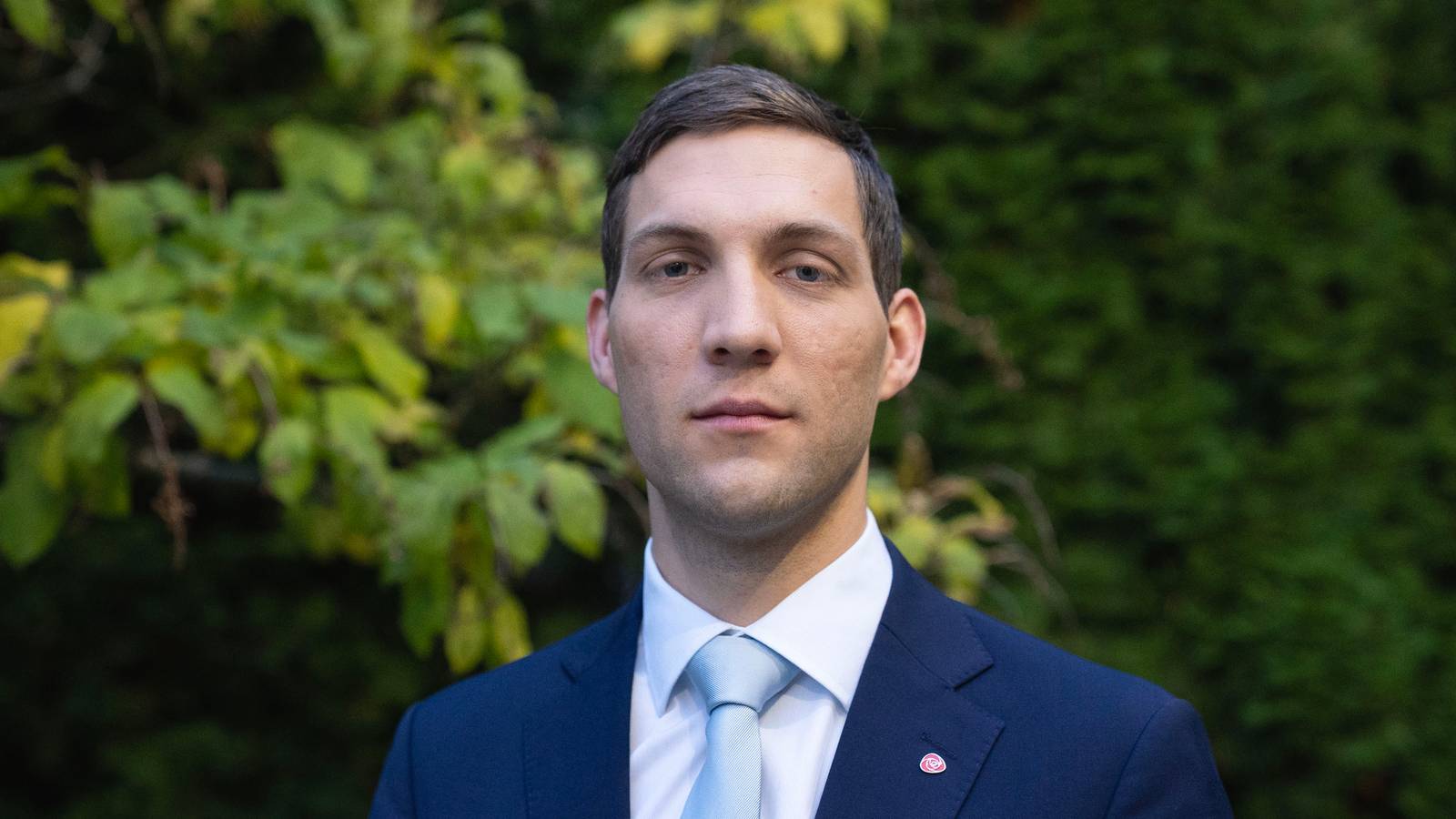 Regjeringen foreslår samiske og kvenske navn på Kongeriket Norge – NRK ...