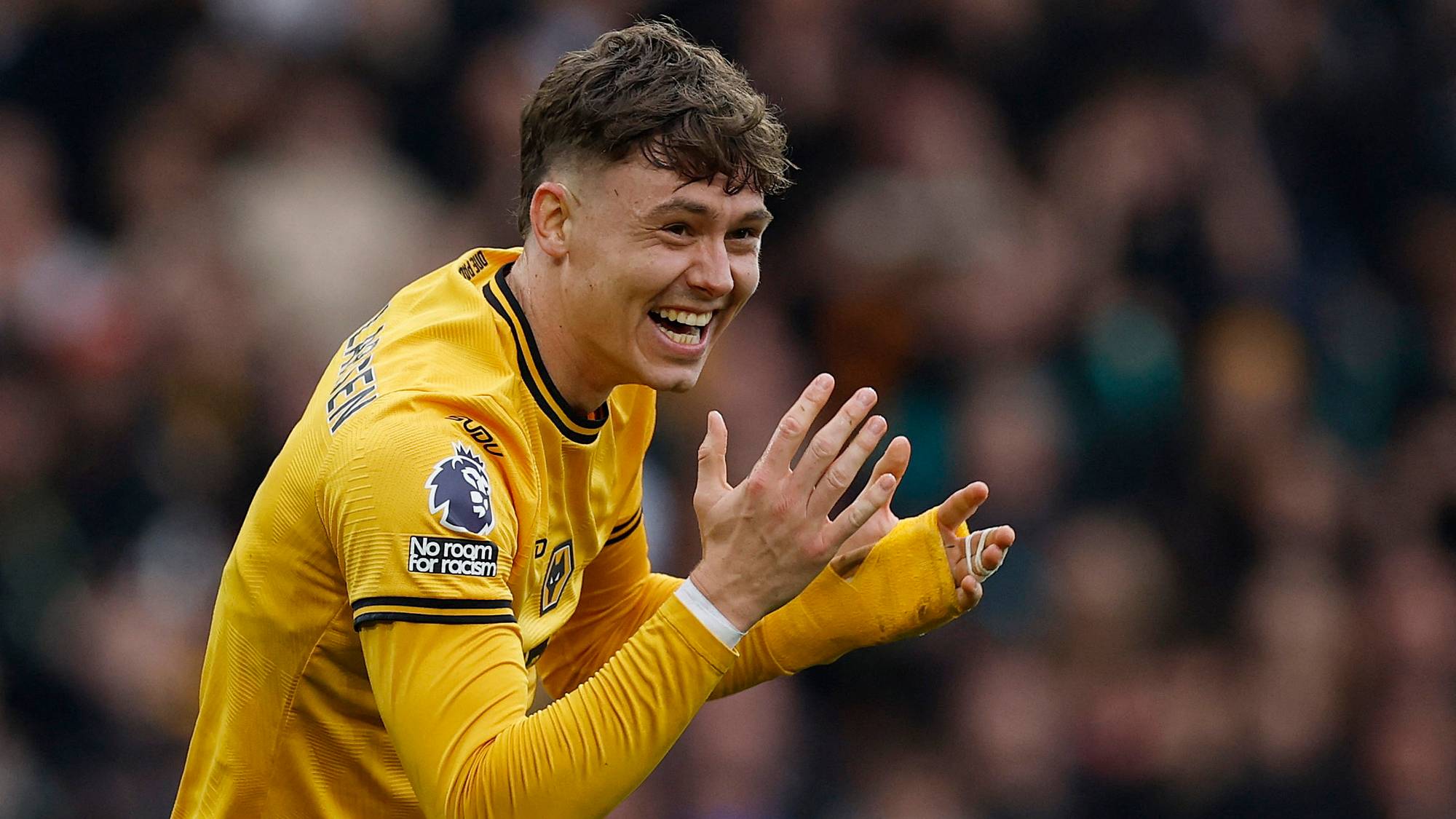 Strand Larsen blir permanent Wolves-spiller – NRK Sport – Sportsnyheter ...