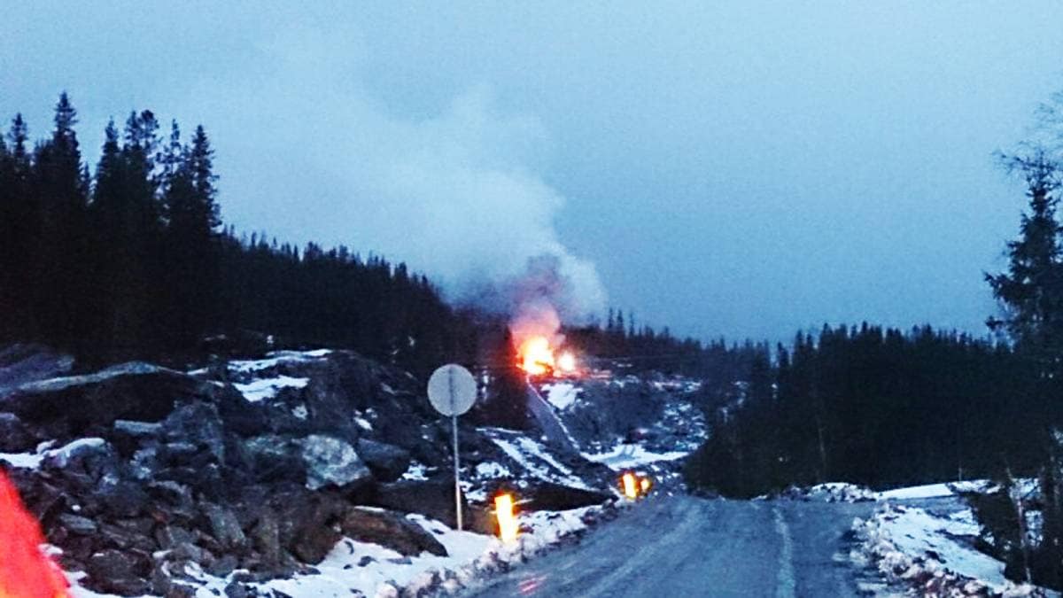 Lastebil eksploderte i Drevja – Siste nytt – NRK