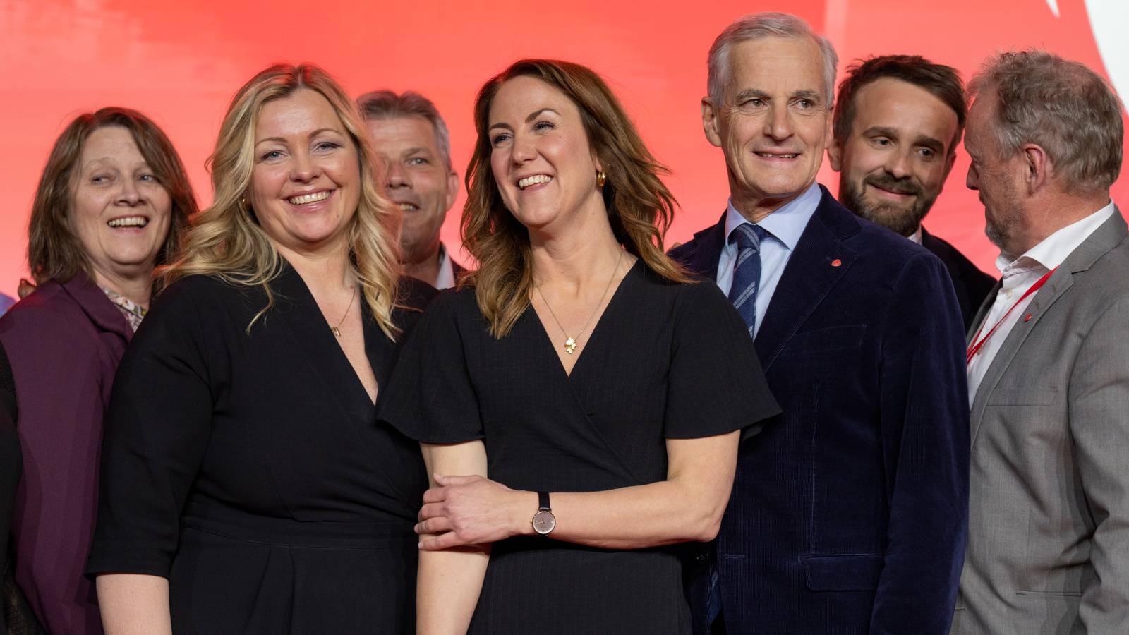 Aps mektige partisekretær Kjersti Stenseng går av – NRK Norge ...