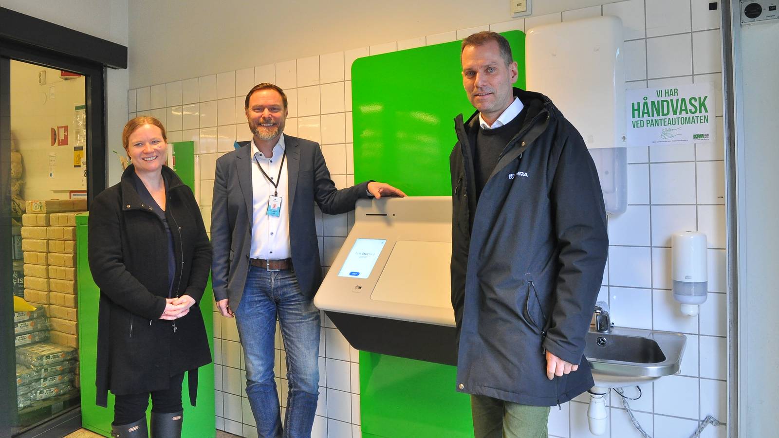 Den nye panteautomaten testes ut i Lier før de rulles ut nasjonalt og ...