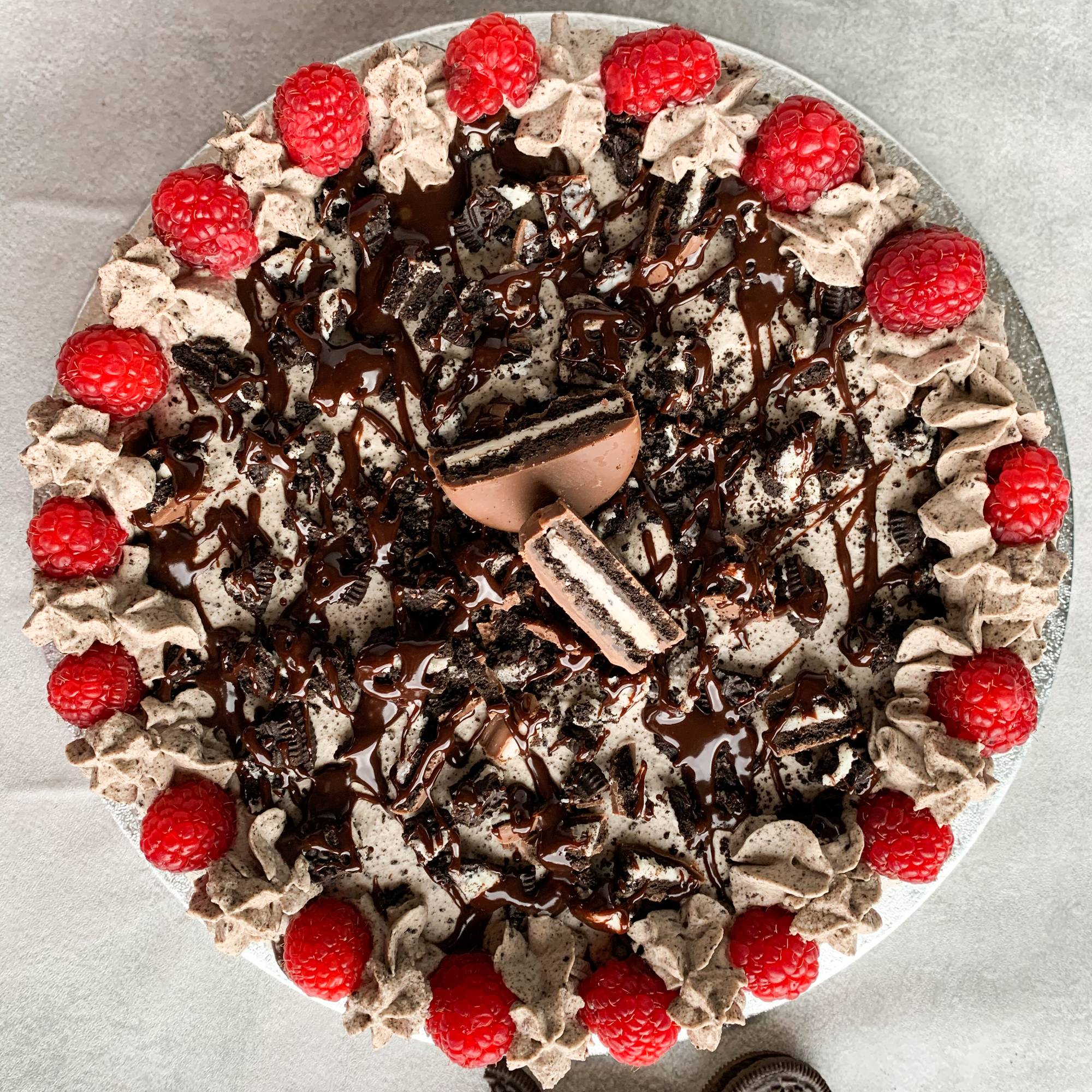 Oreokake med myk browniebunn – NRK Mat – Oppskrifter og inspirasjon