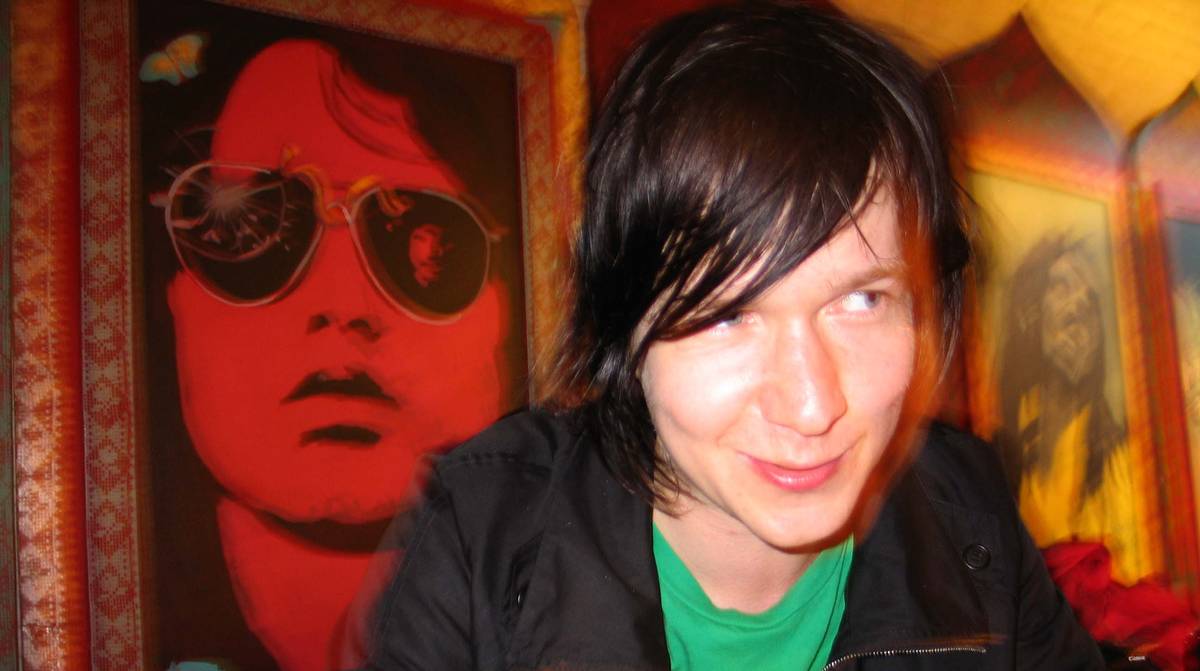 Fred Ball: - Sprøtt å bli far – NRK Østfold – Lokale nyheter, TV og radio