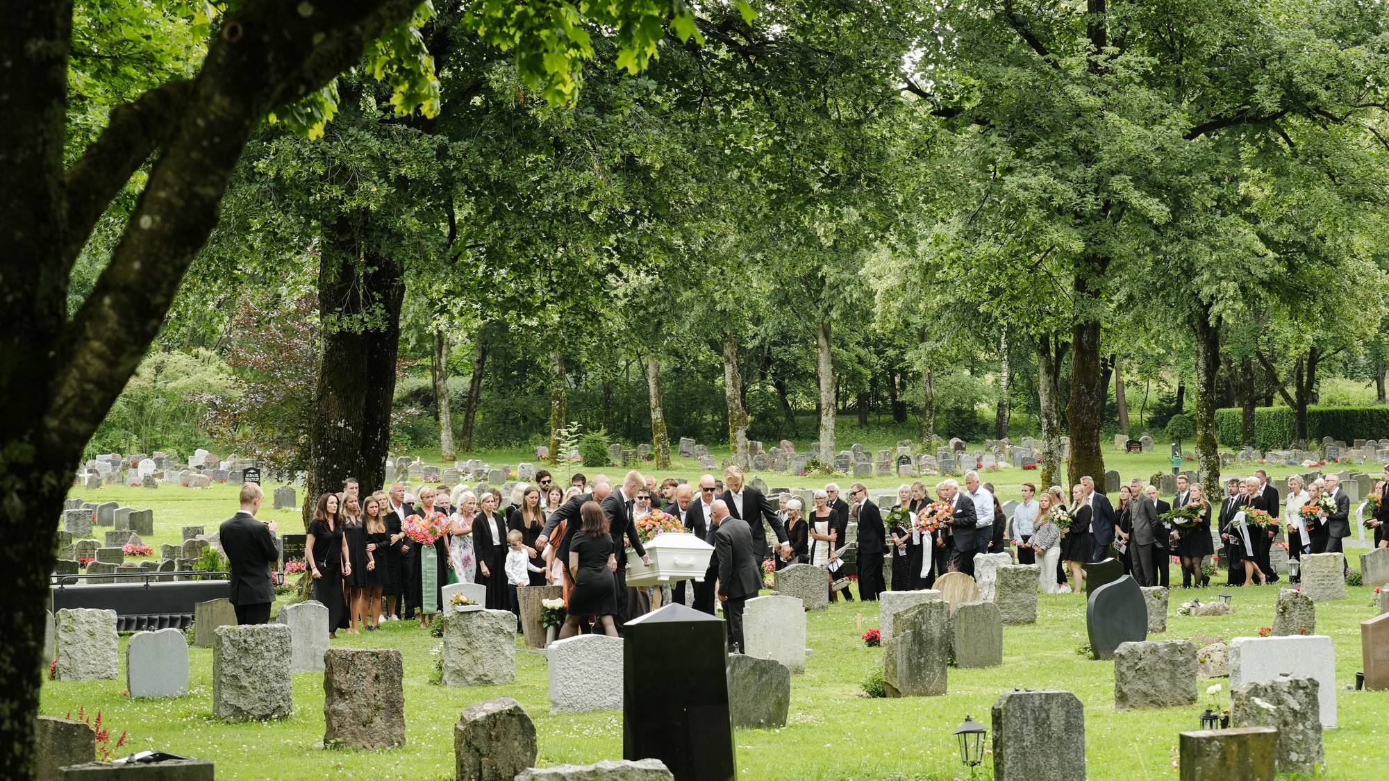 Scott Engh (22), kjent som «Coach Engh», begraves på Haslum kirkegård i ...