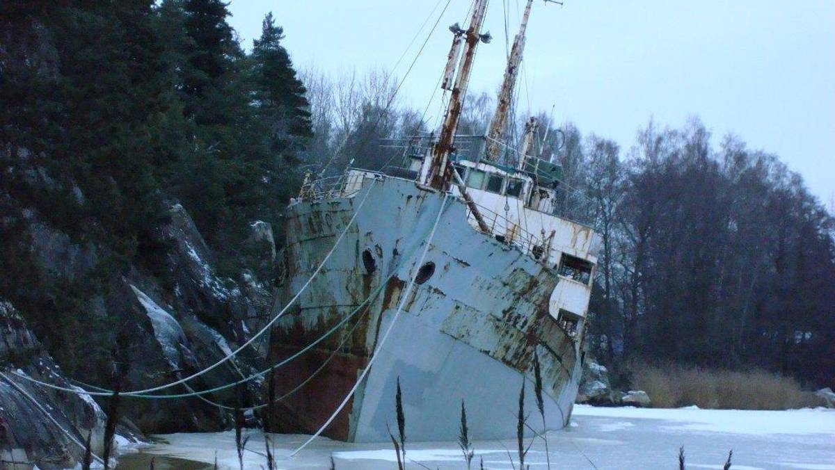 MS Hamen fjernes – NRK Østfold – Lokale nyheter, TV og radio