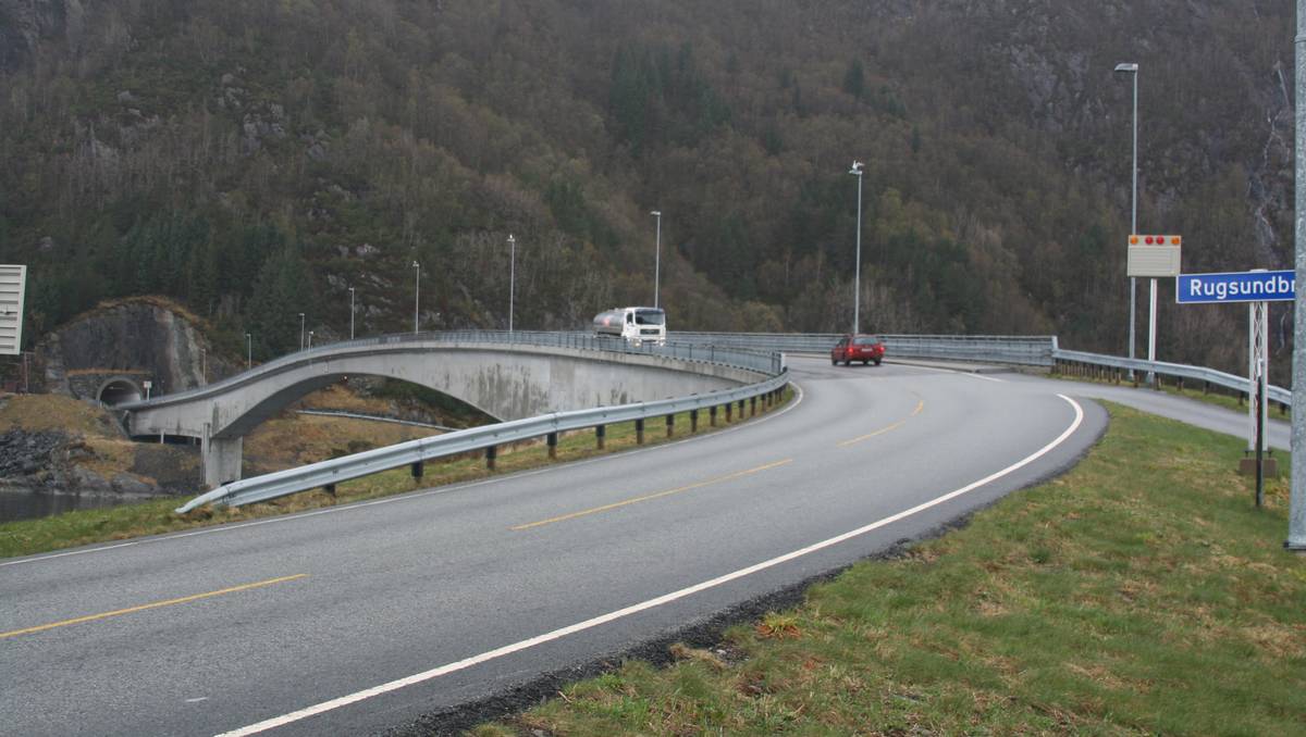 Går ikkje over Rugsundbrua – NRK Vestland Går ikkje over Rugsundbrua – NRK Vestland
