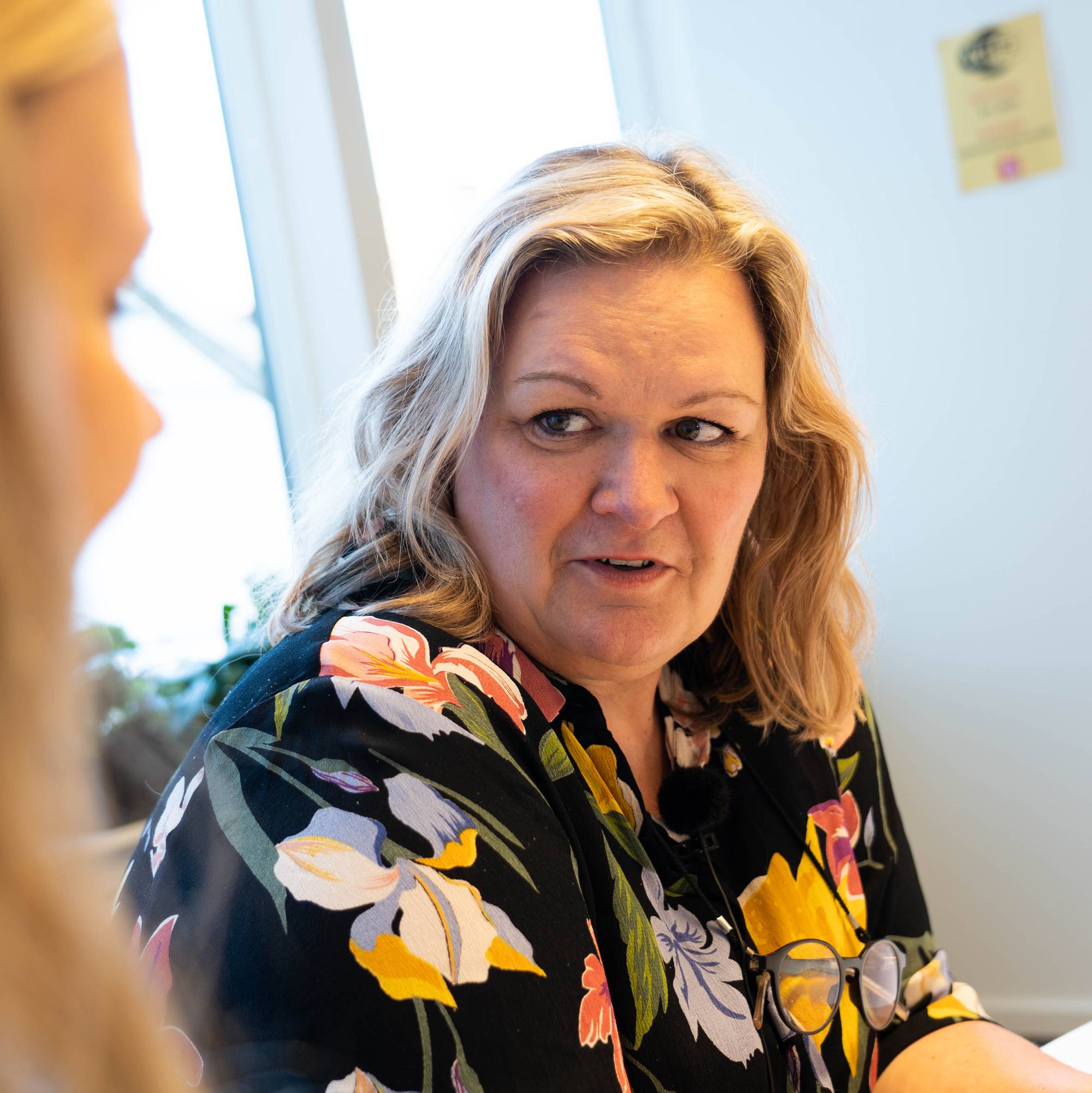 Færre søkjer seg til folkehøgskule – Anniken Jensen ville aldri vore ...