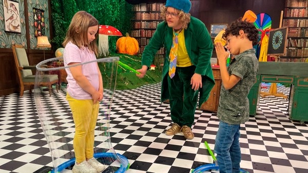 NRK Super - Den magiske laben