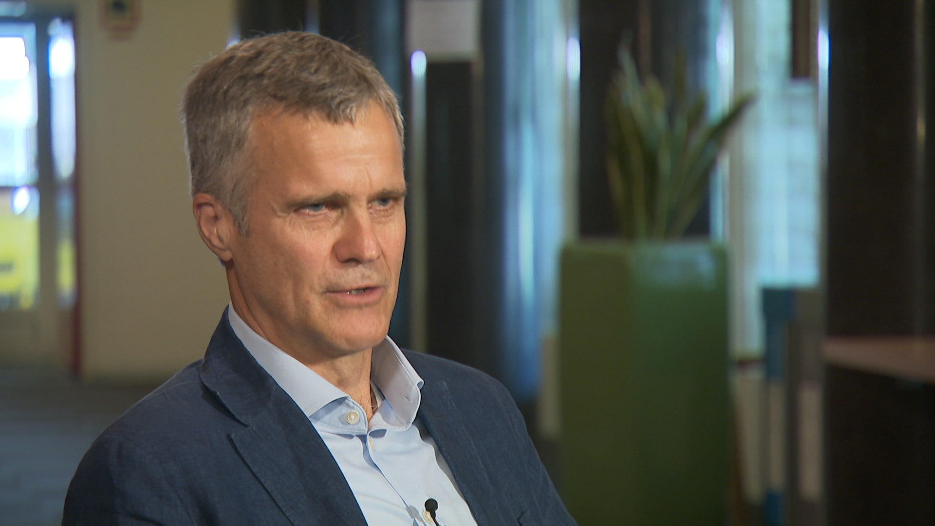 Helge Lund om pengesløsingen: – Jeg ergrer meg nå i ettertid at vi ikke ...