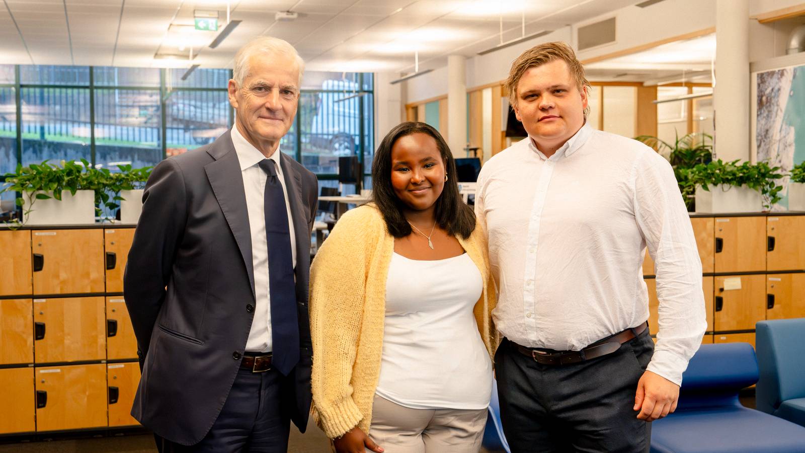 Gaute (29) overlevde terroren – en av få aktive igjen i AUF – NRK Norge ...