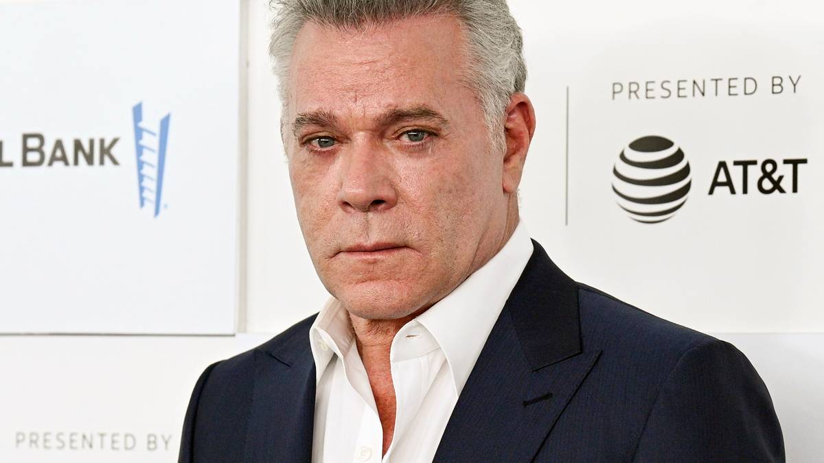 Raymond «Ray» Liotta er død – Siste nytt – NRK