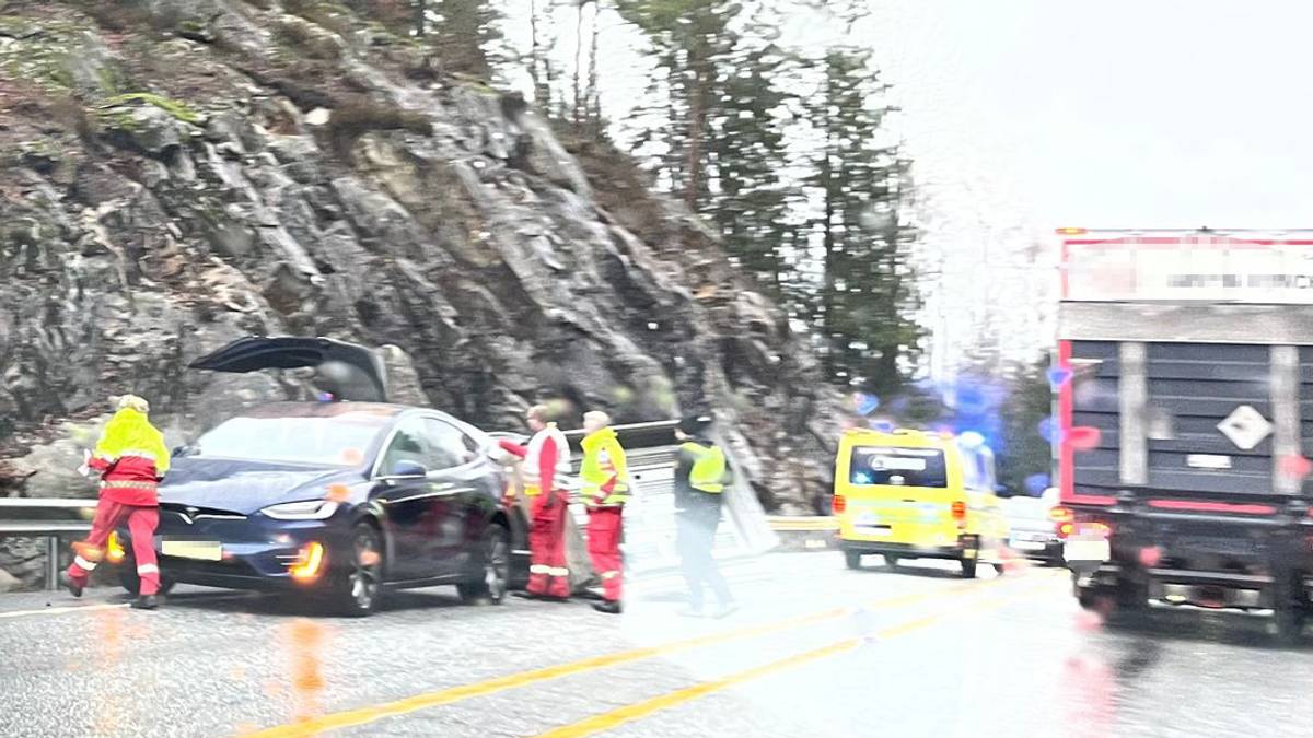 Trafikkulykke På E18 Nrk Vestfold Og Telemark Lokale Nyheter Tv Og