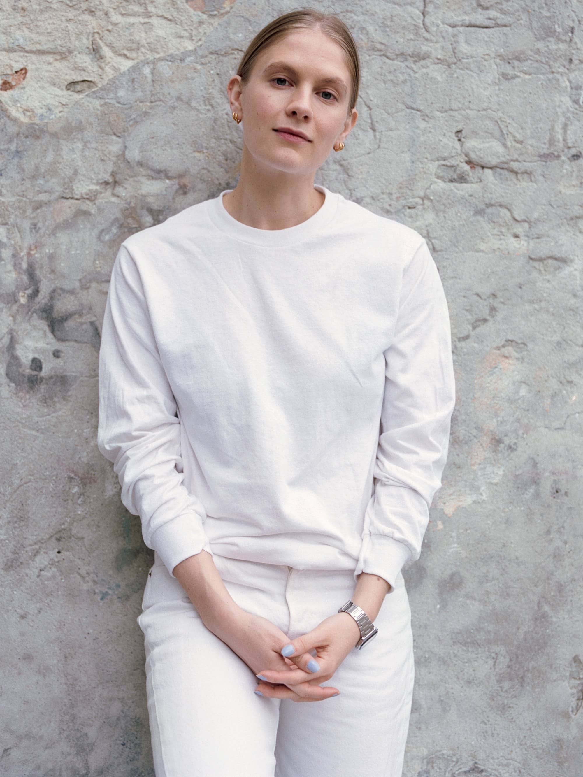 Anmeldelse: «Underskudd. Verdien av omsorg» av Emma Holten ...