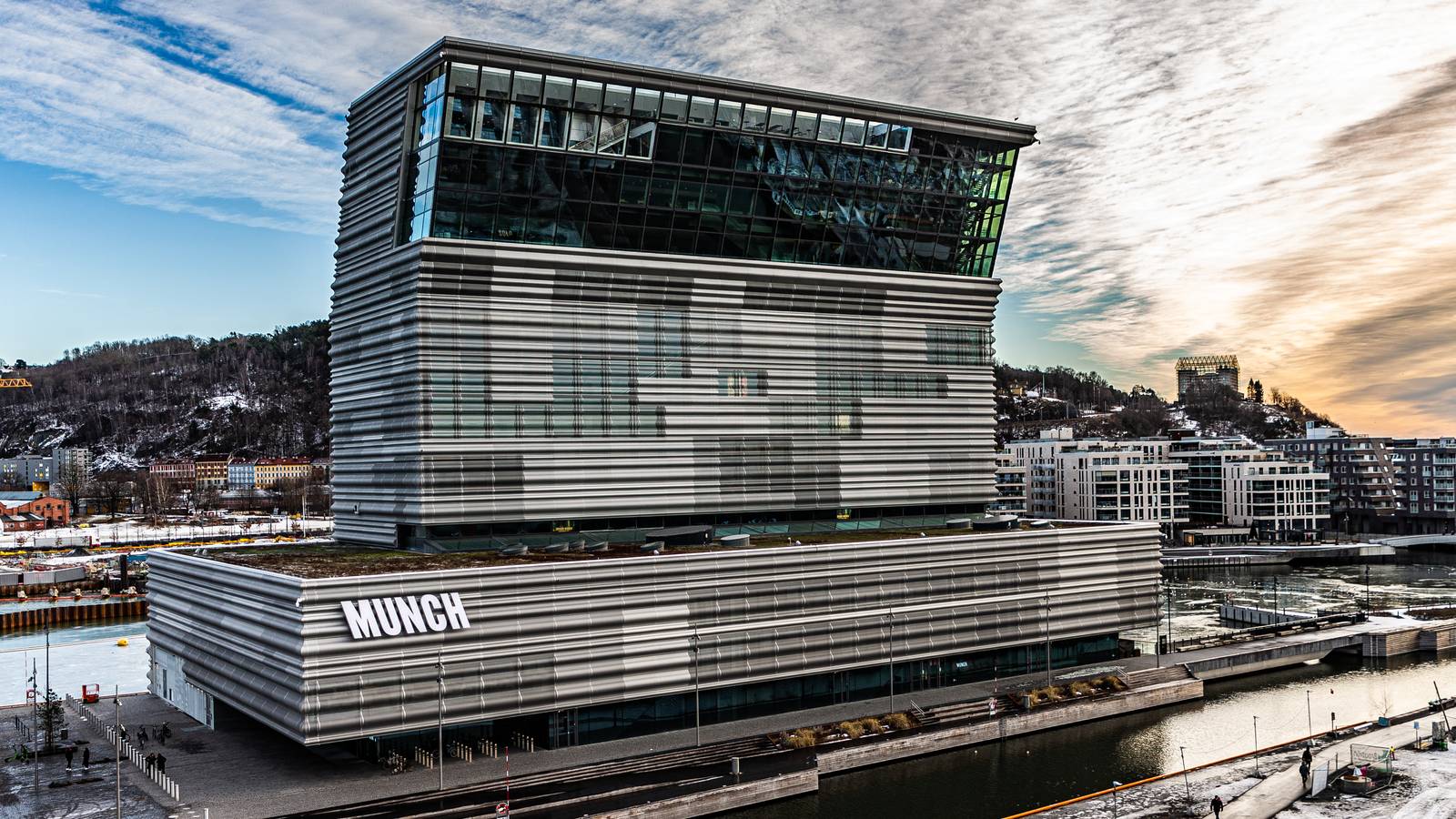 Bak OL-brød med Nitimen – NRK Kultur og underholdning