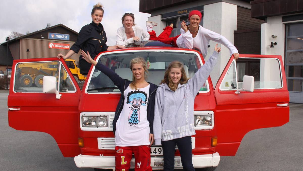 Russebiler kontrollert i Haugesund – NRK Rogaland – Lokale nyheter, TV ...