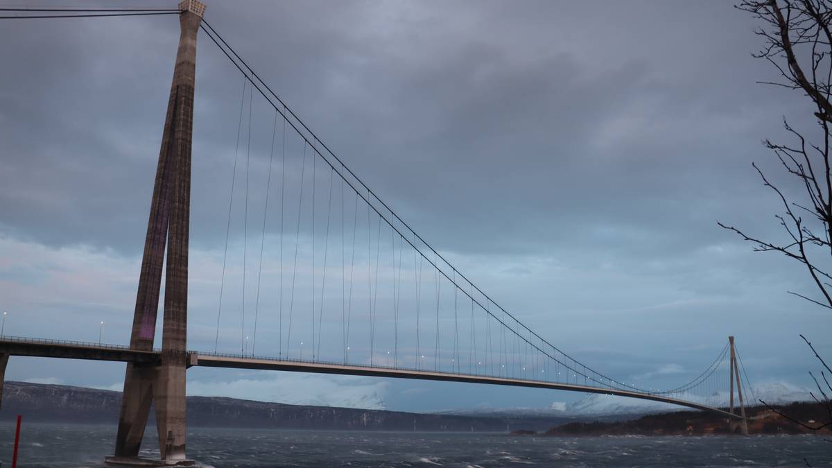 Åpner Hålogalandsbrua etter vedlikehold – NRK Nordland