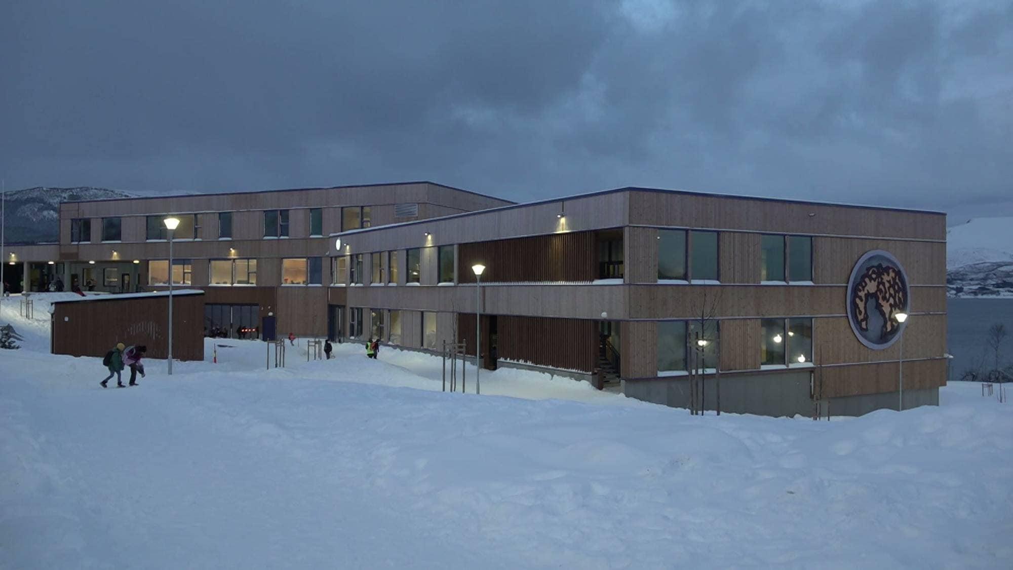 Nordsida skole i Harstad åpnet i dag – NRK Troms og Finnmark