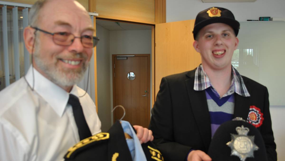 Thomas fikk politilua – NRK Rogaland – Lokale nyheter, TV og radio
