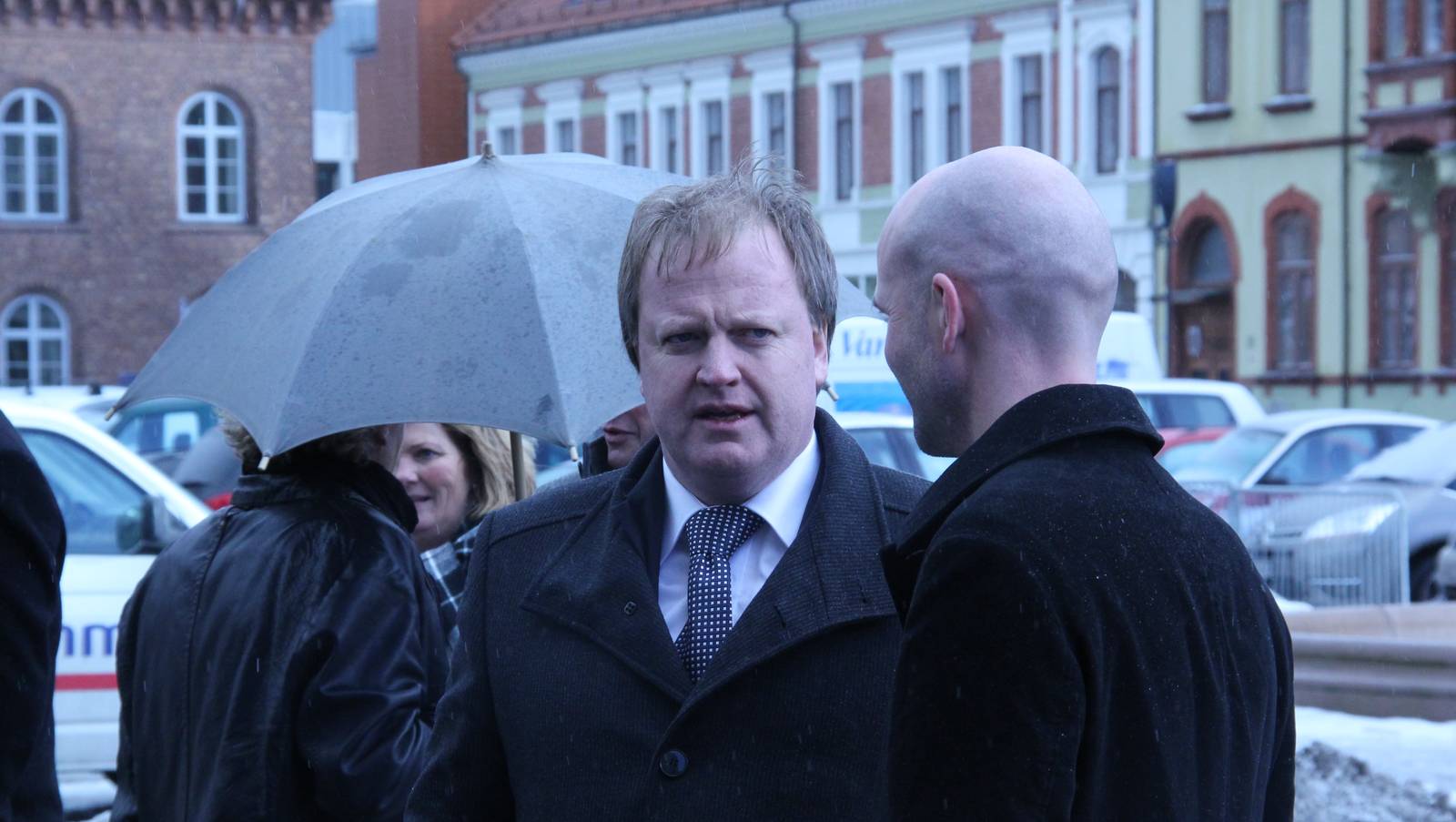 Svein Mathisen bisatt i domkirken – NRK Sørlandet – Lokale nyheter, TV ...