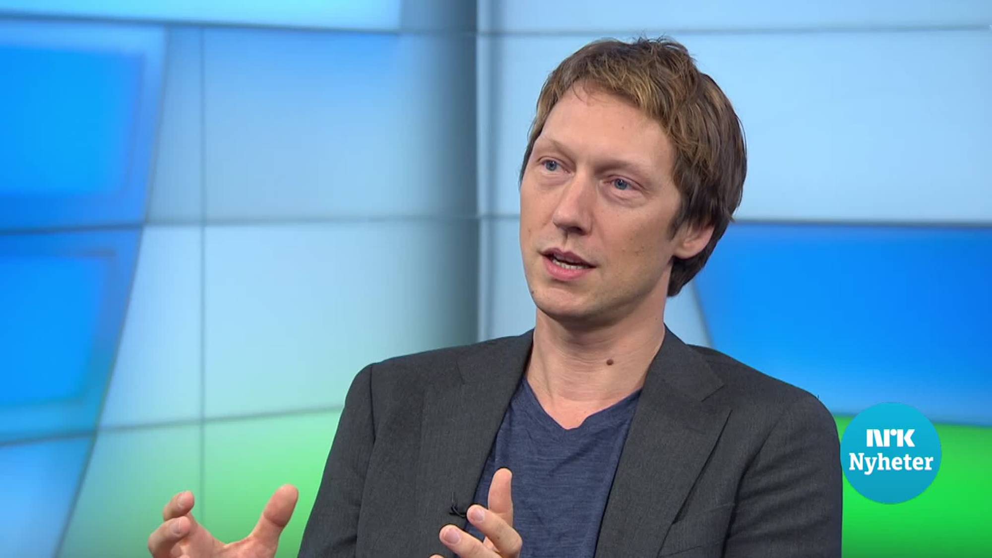 «Exit»-Simon: – Jeg spiller en fiktiv karakter – NRK Kultur og ...