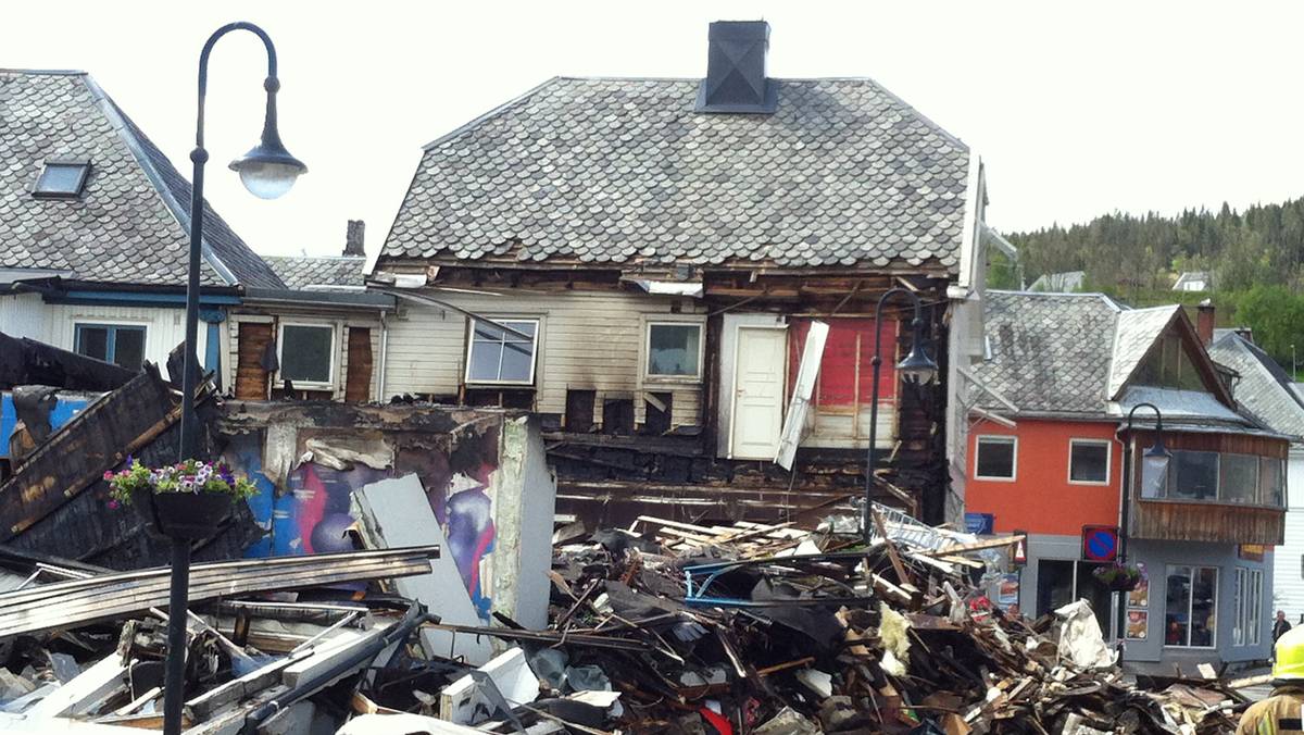 Evakuerer Sauda sentrum – Siste nytt – NRK