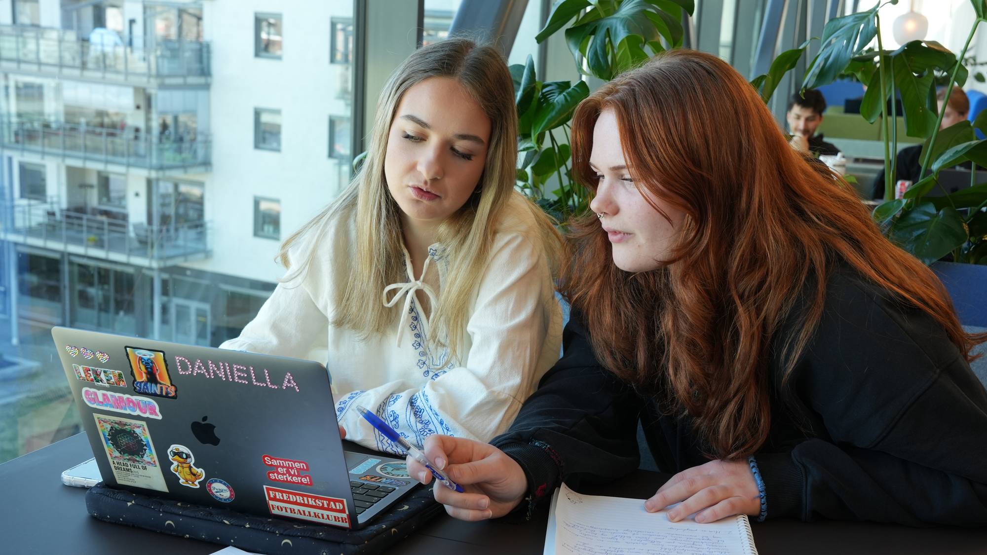 Varsler ny samtykkelov: – Bare ja er ja – NRK Østfold – Lokale nyheter, TV og radio