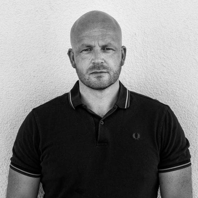 Anmeldelse: «Ikke mennesker jeg kan regne med» av Kyrre Andreassen ...