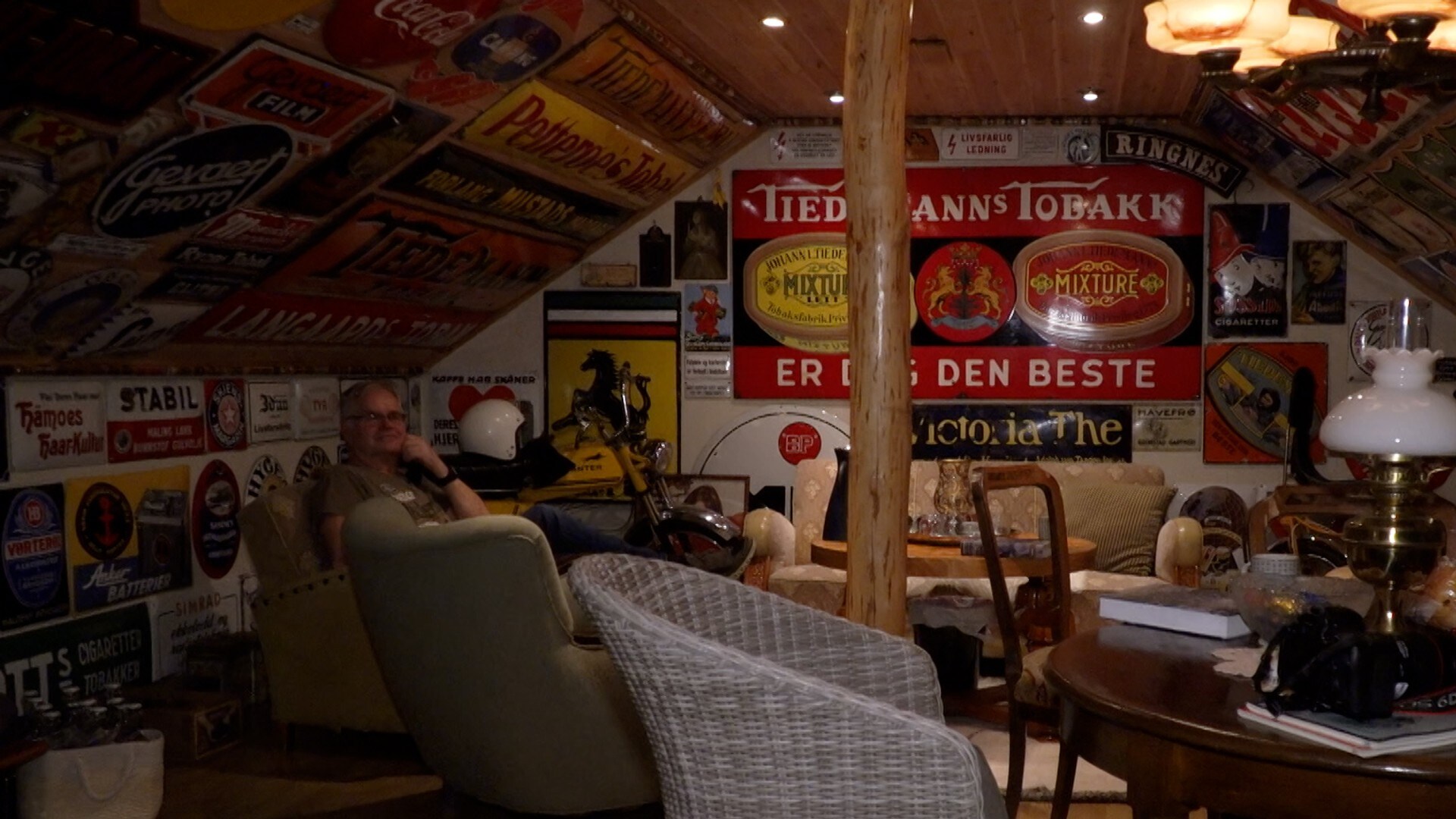 Samler på retro sykkelmerker – NRK Sørlandet – Lokale nyheter, TV og radio