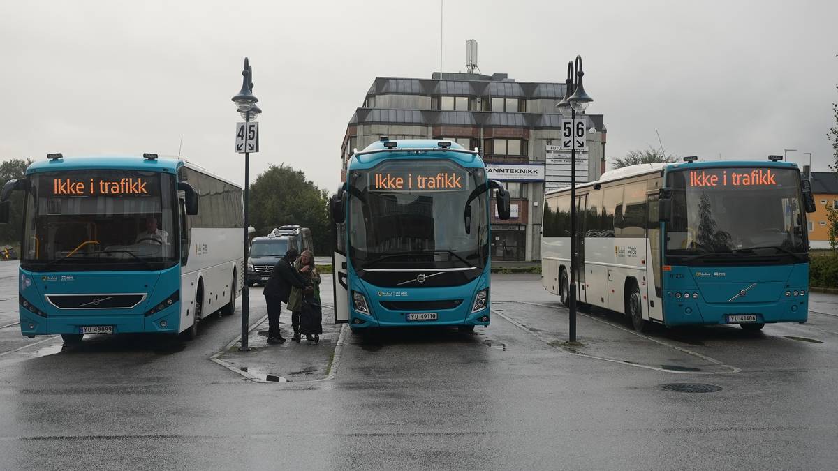 Flere innstilte busser – NRK Nordland
