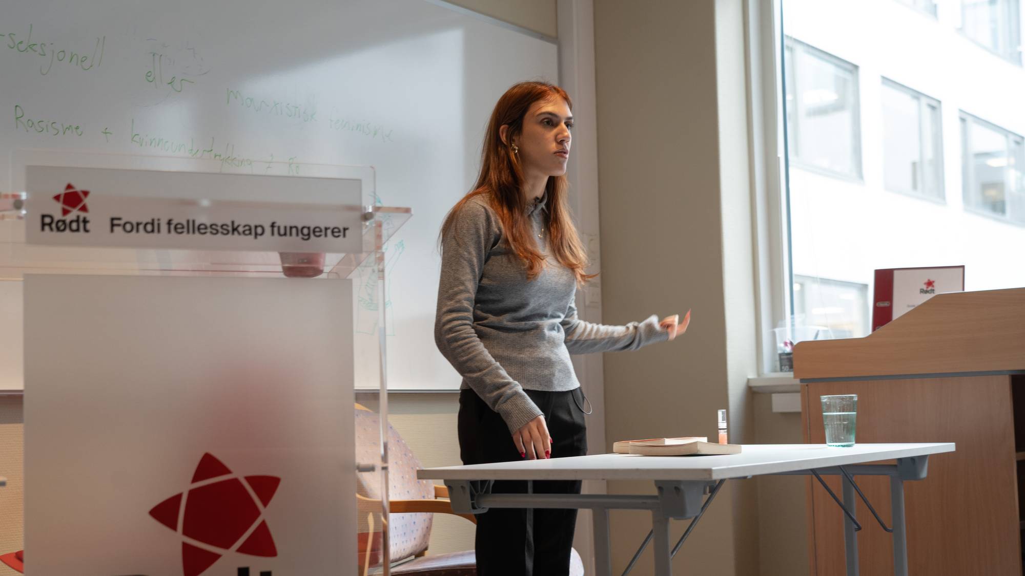 Rød Ungdom – Siste nytt – NRK