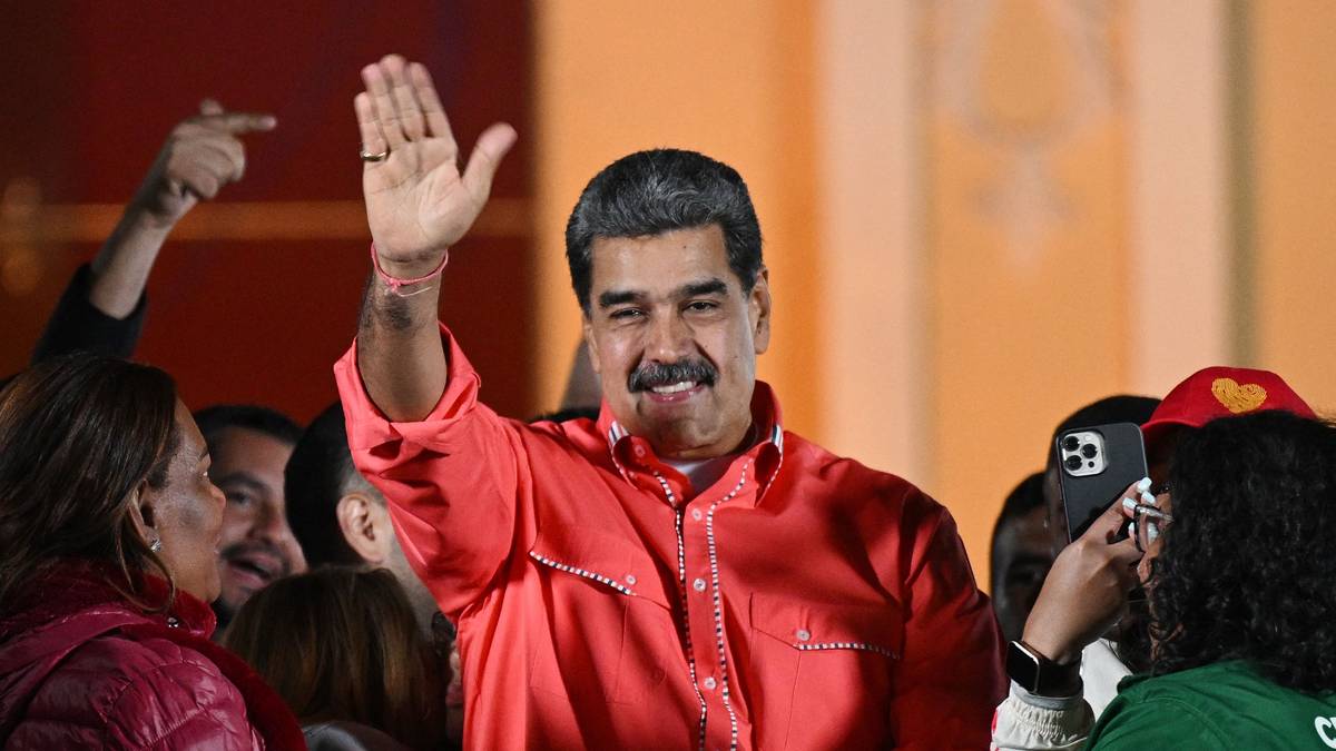 Overveldende seier til Maduro i Venezuela – opposisjonen boikottet valget – Siste nytt – NRK