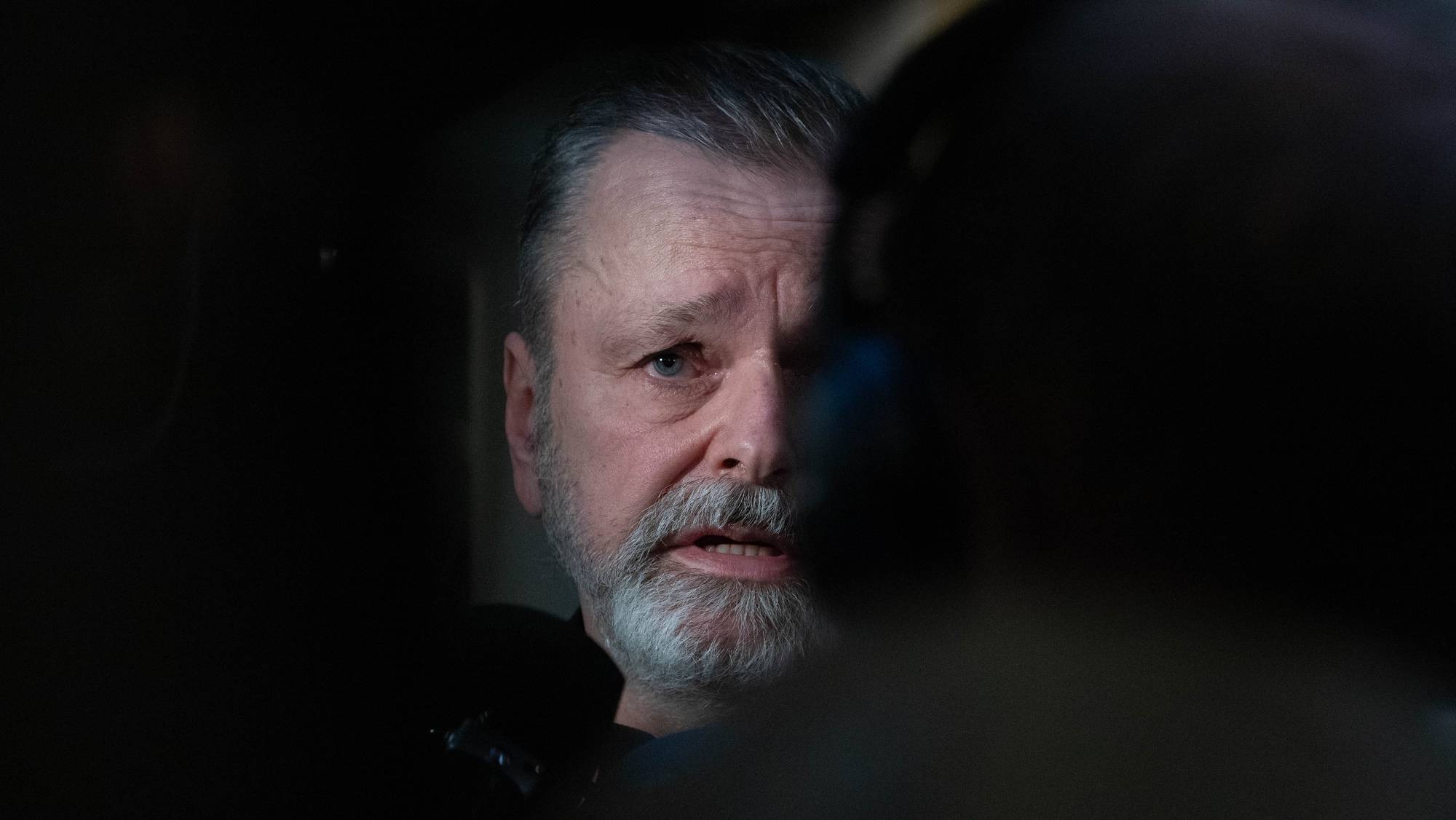 Eirik Jensen godtar å sone med fotlenke – Siste nytt – NRK