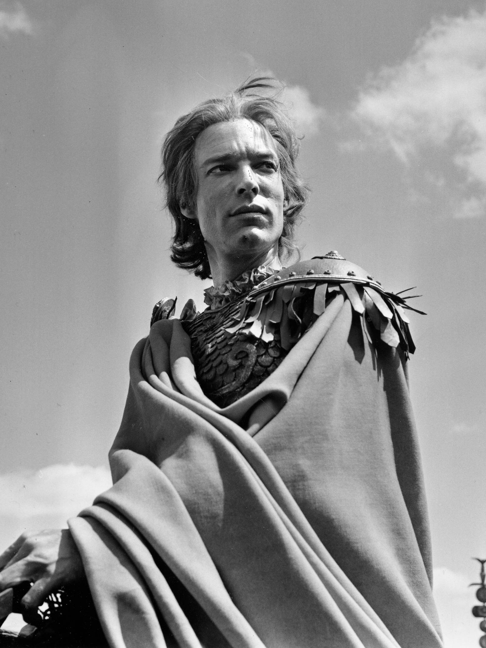 Richard Chamberlain er død – NRK Kultur og underholdning