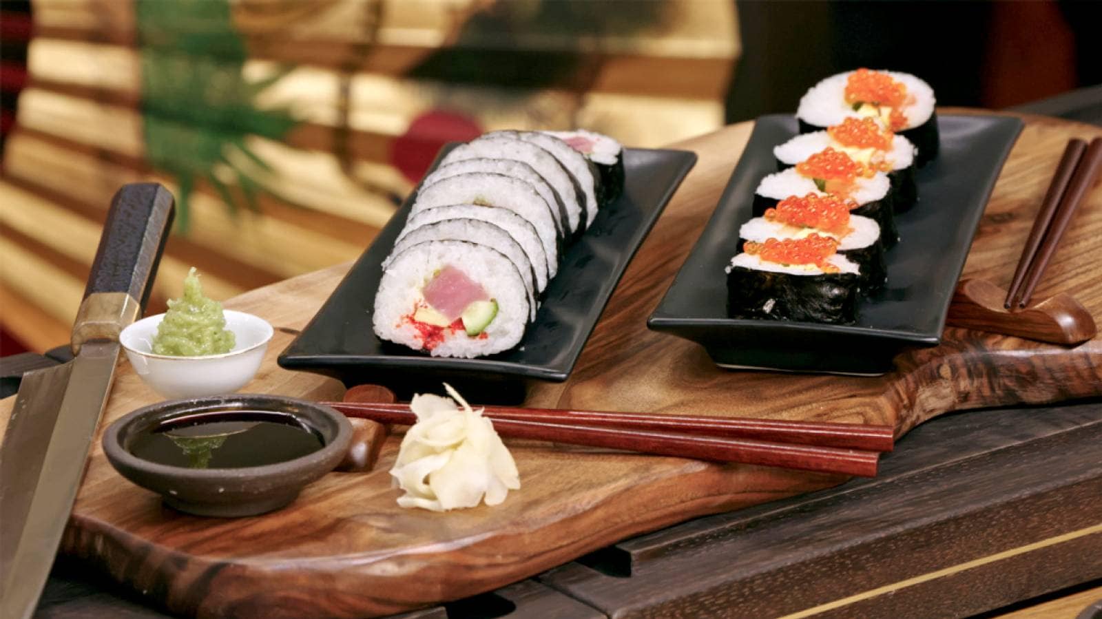 Sushi – Futomaki med laks og japansk omelett – NRK Mat – Oppskrifter og ...