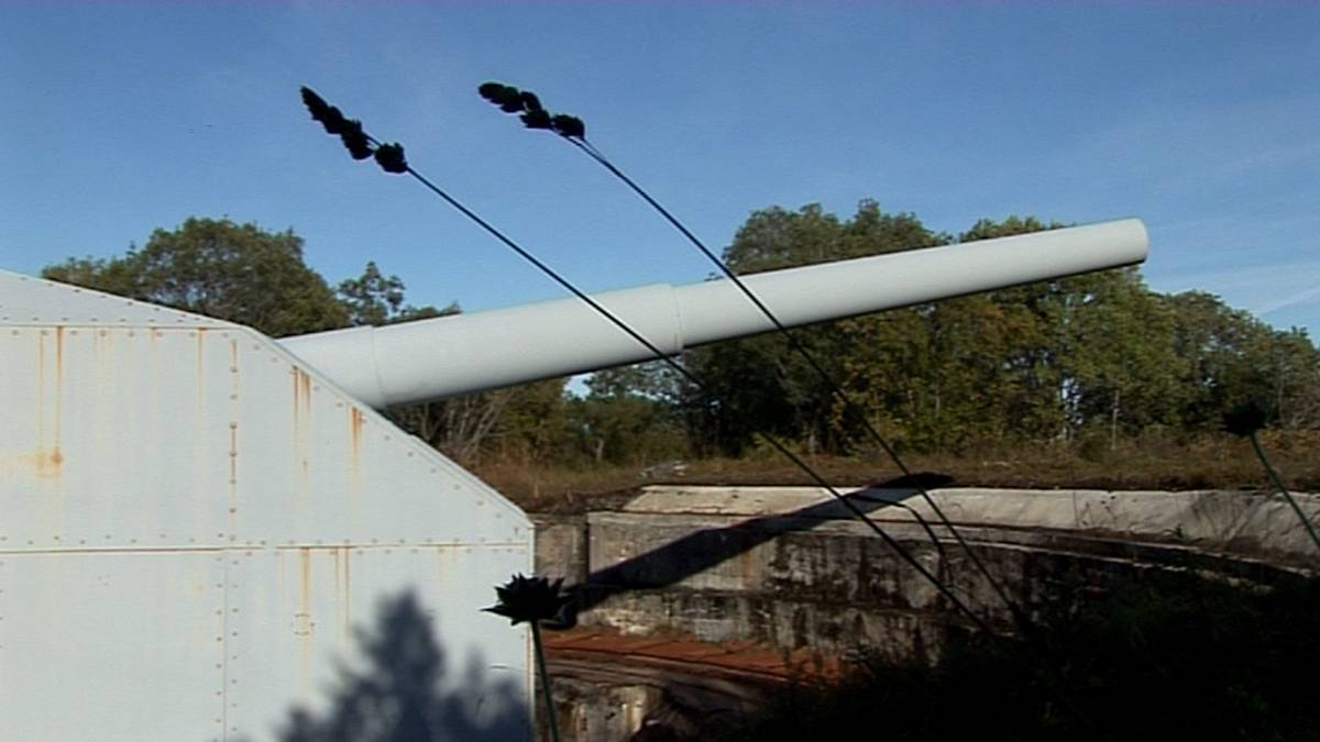 Speiler Adolfkanonen – NRK Troms og Finnmark