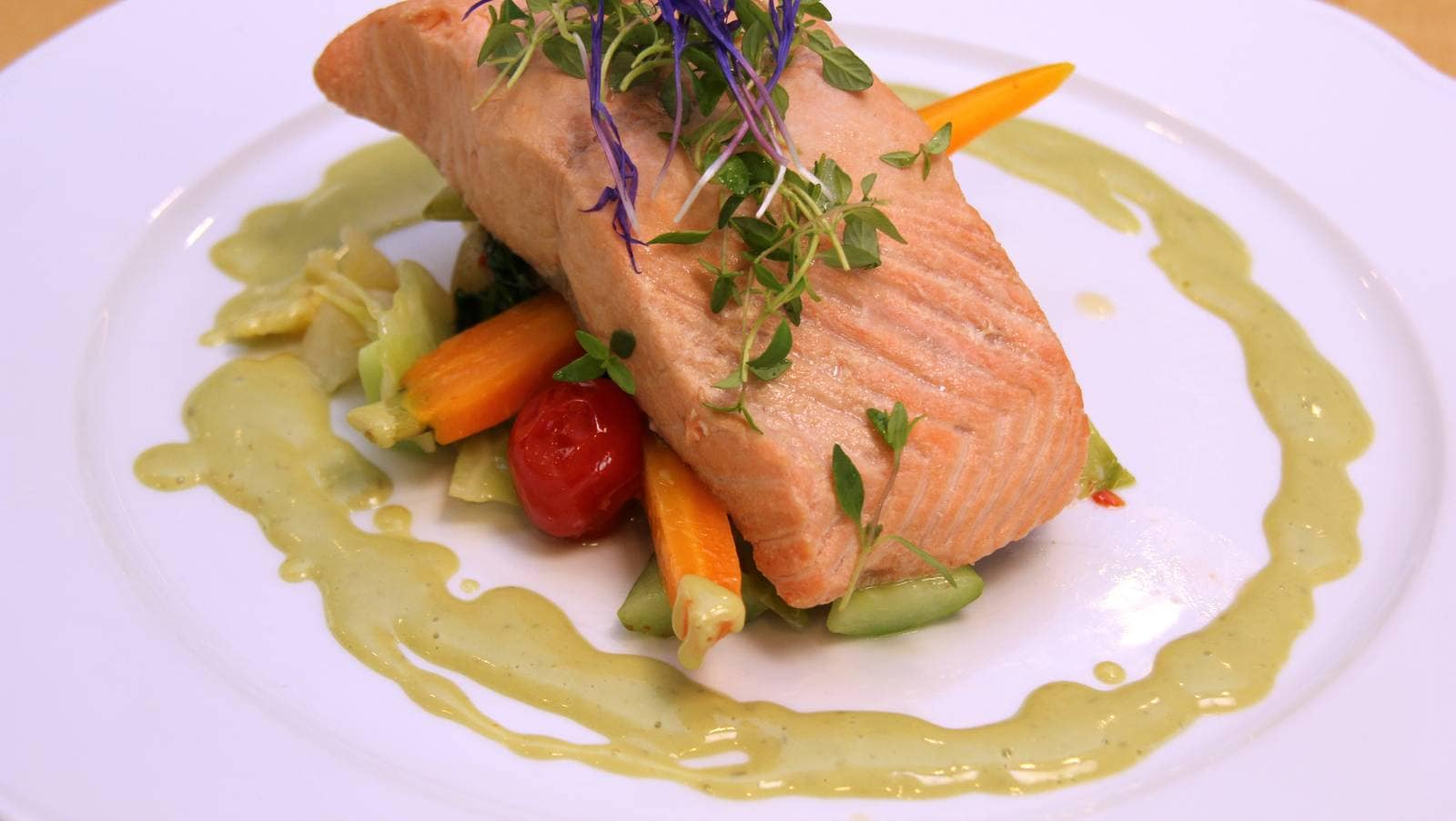 Ti oppskrifter på sauser du bør kunne – NRK Mat – Oppskrifter og ...