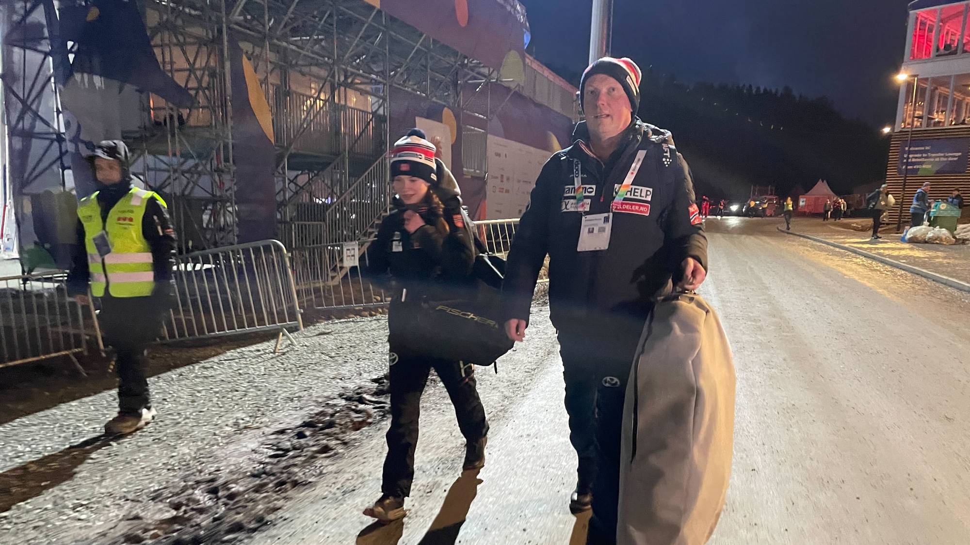 Ski-VM: Knust 17-åring i tårer etter ny disk: – Det er fryktelig synd ...