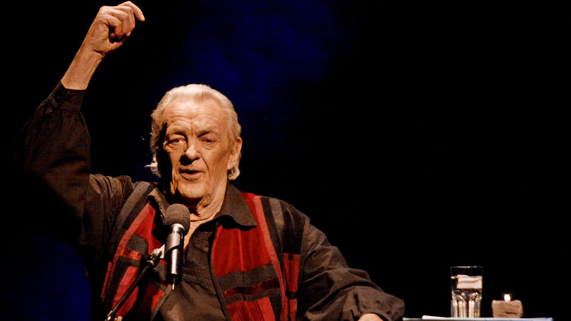 Christine Lossius Thorin intervjuer Erik Bye i Kulturbeitet 2002 – NRK