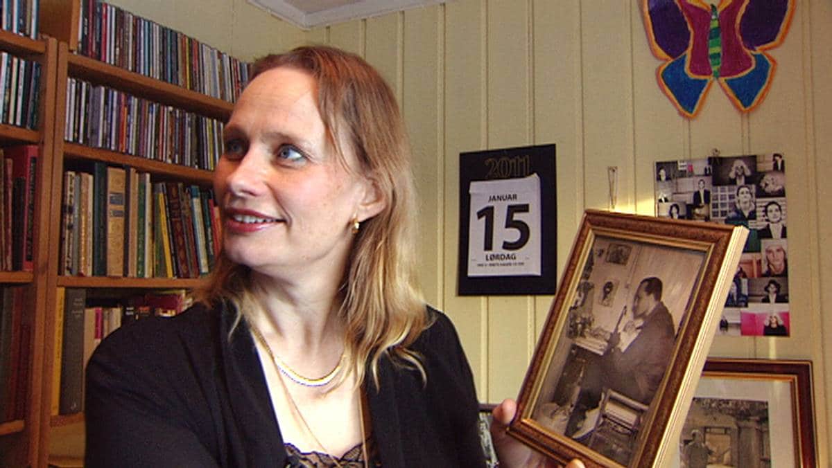 Gir ut farens verker selv – NRK Innlandet – Lokale nyheter, TV og radio