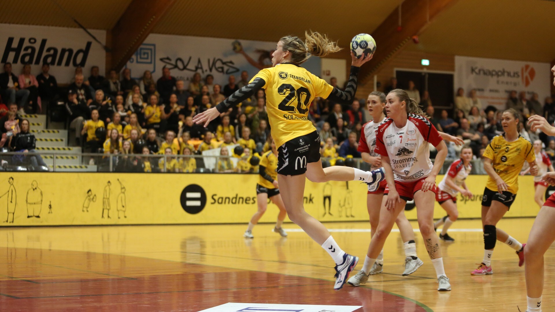 Sola håndball rykker ned – NRK