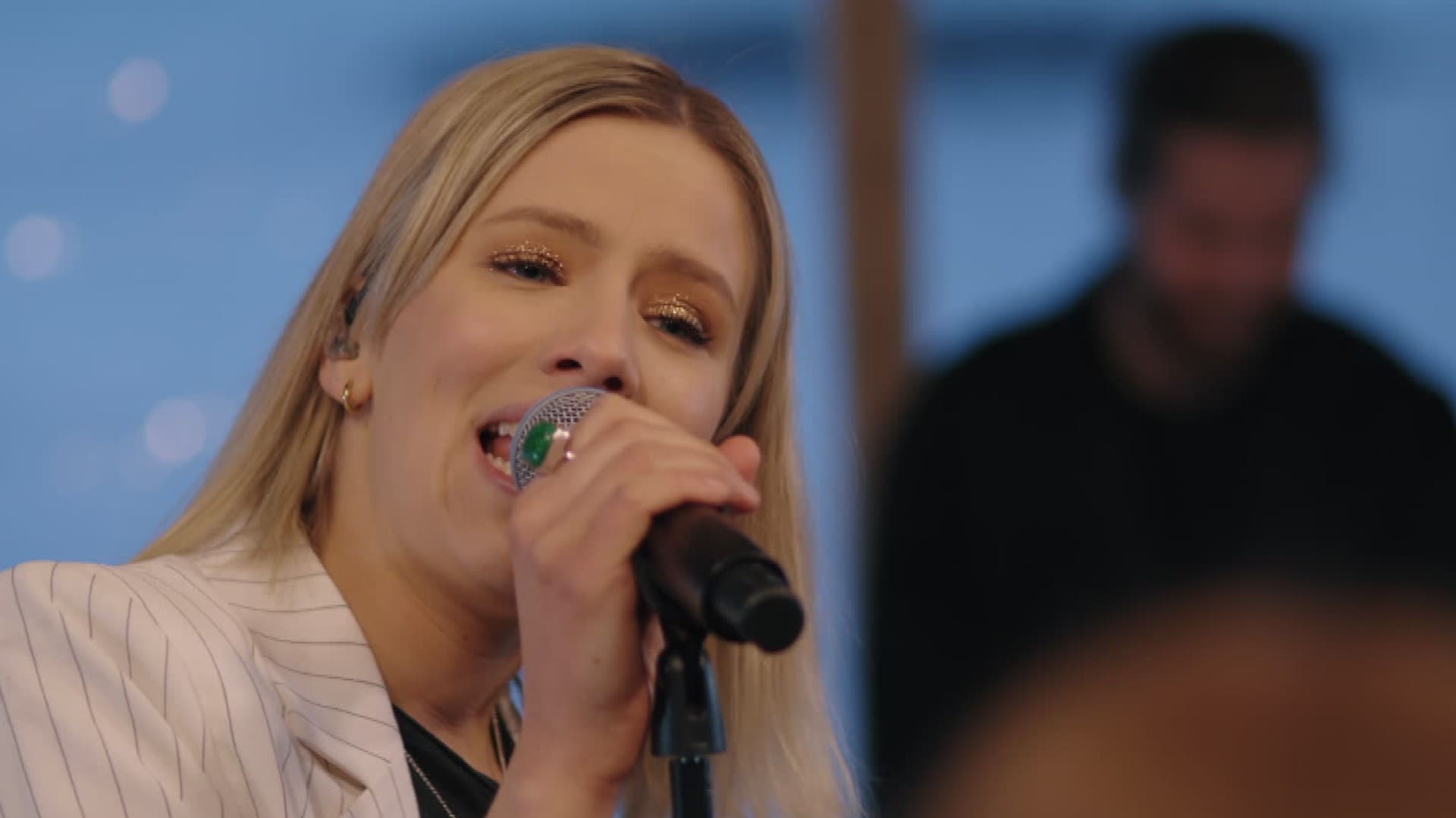 Dagny – «Backbeat» – NRK